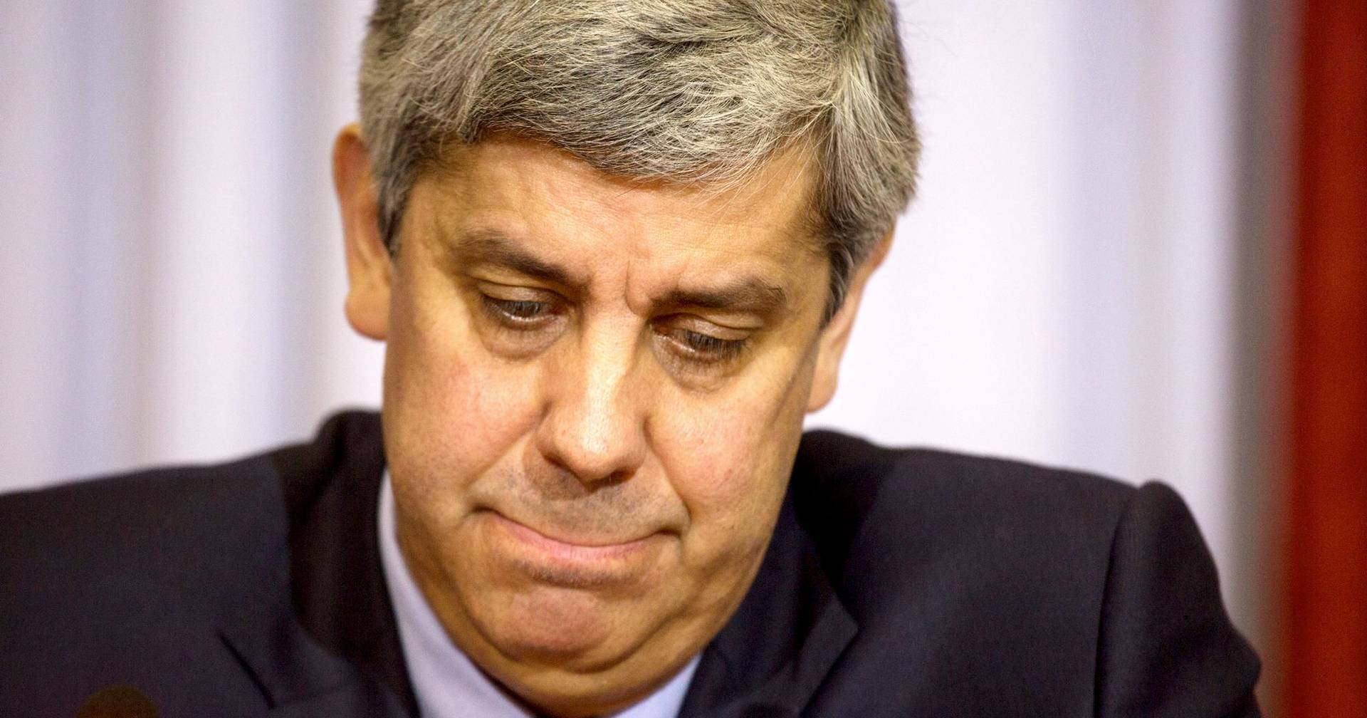 Lei permite ler os SMS de Centeno mas esquerda não deixa - Expresso