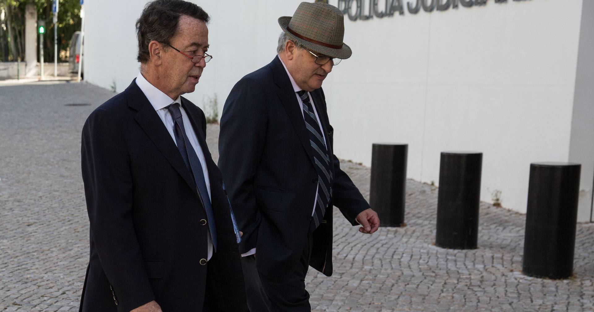 Manuel Pinho está a ser ouvido na Polícia Judiciária - Expresso