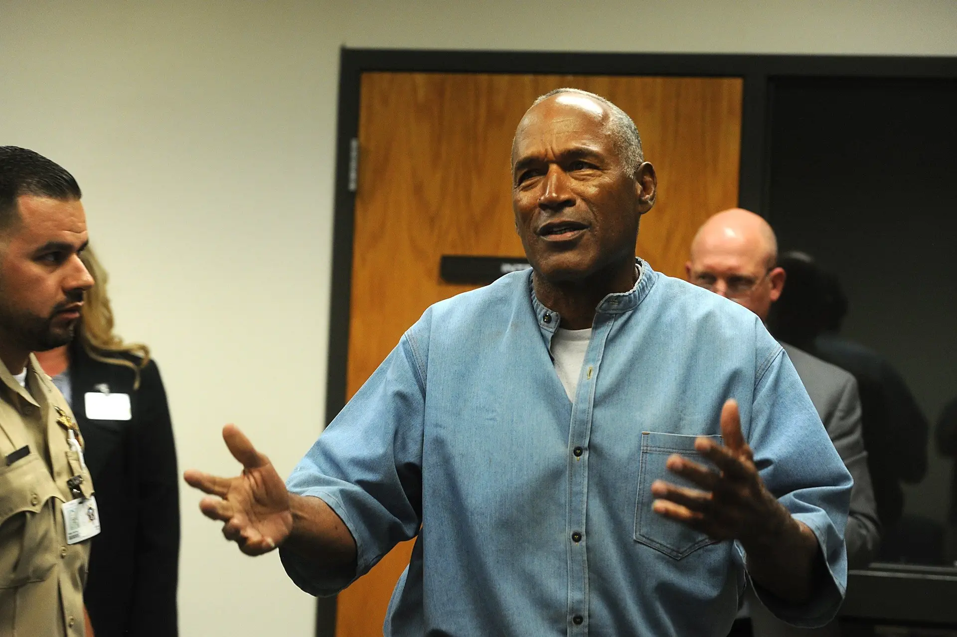 O.J. Simpson, ex-estrela de futebol americano e ator, morreu aos 76 ...