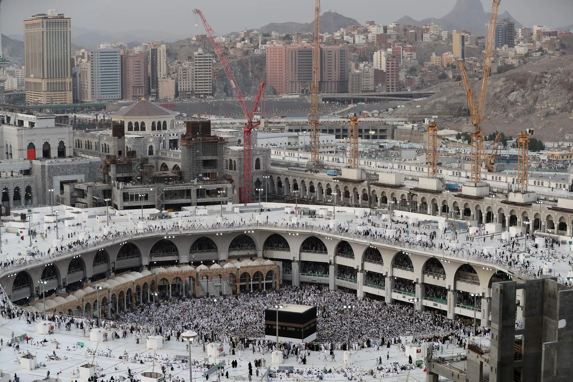 Expresso | A peregrinação a Meca em 12 imagens