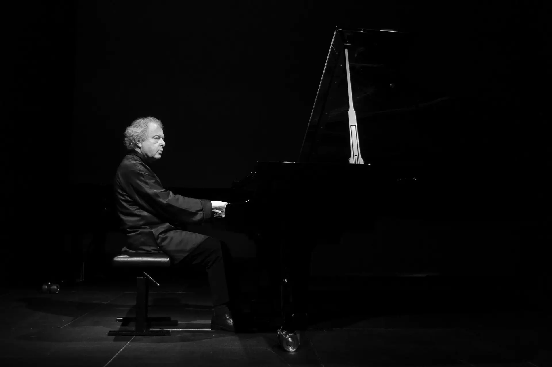 Todo o Bach para teclado por András Schiff: pianista húngaro vai tocar ...