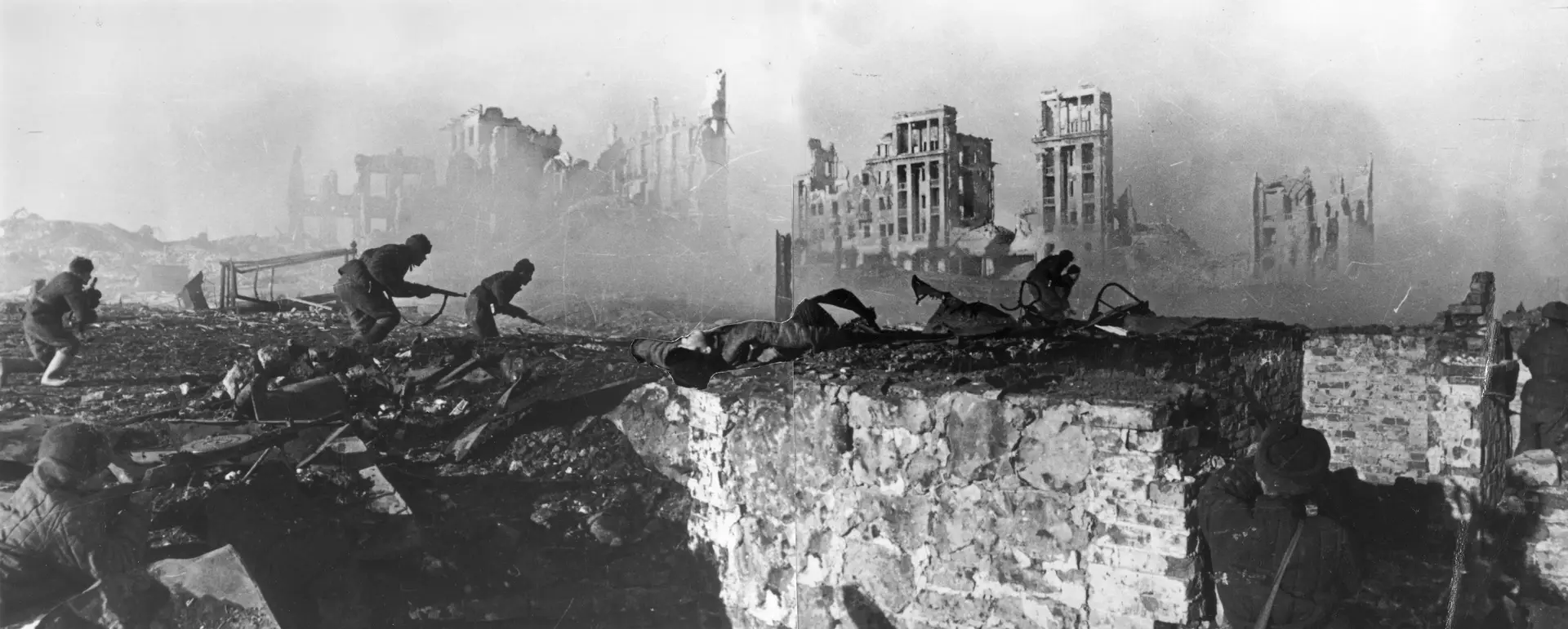 “Cidade soldado, cidade herói”. Estalinegrado foi há 75 anos - Expresso