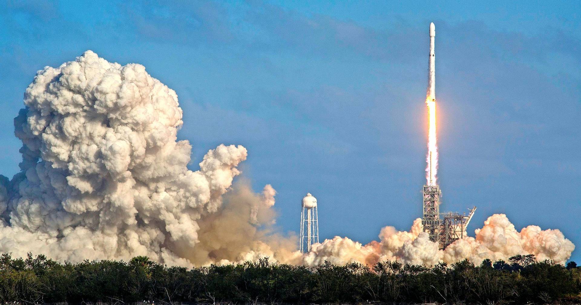 Do Falcon Heavy ao BFR (big f* rocket): o lançamento do automóvel mais ...