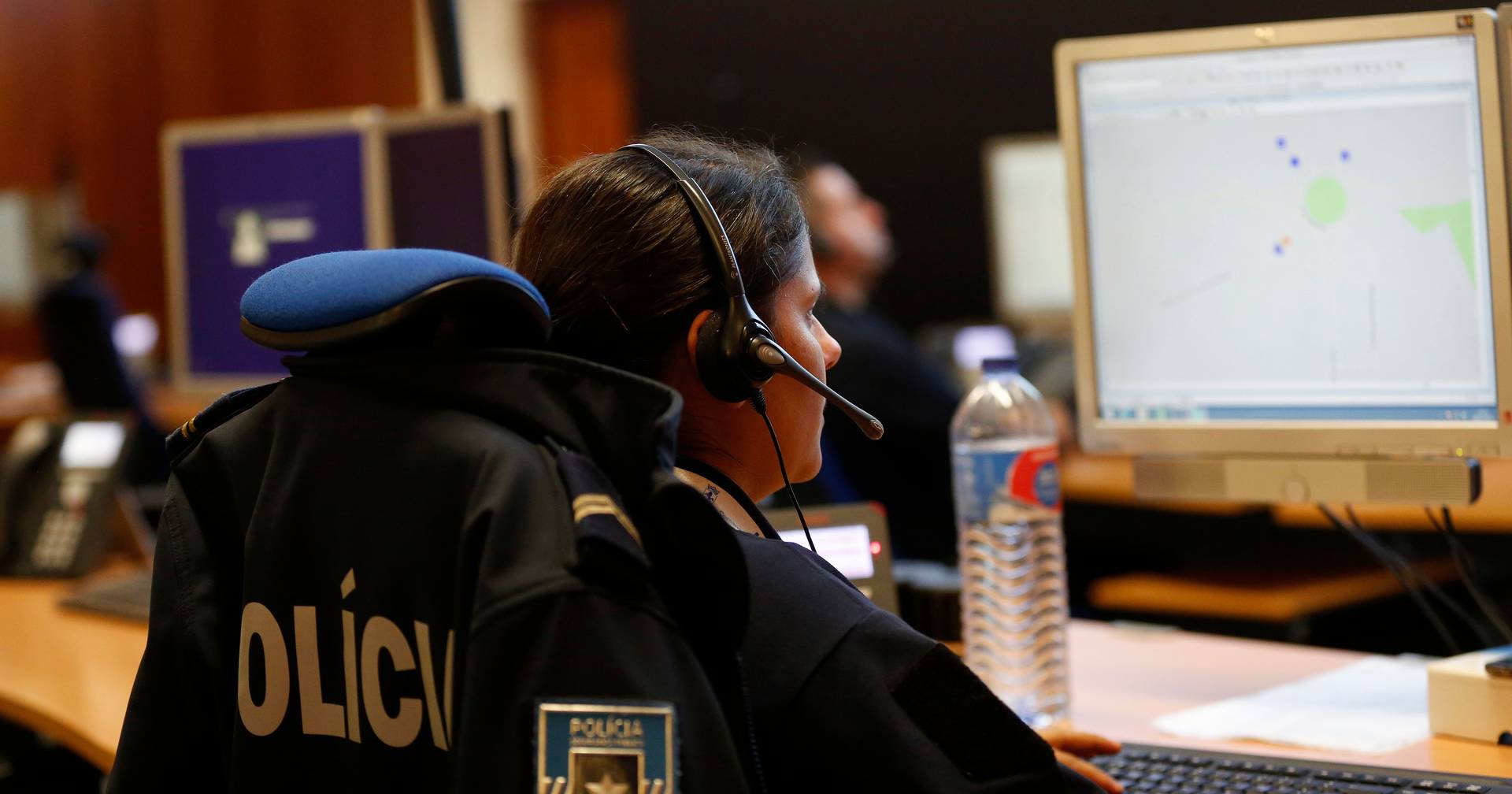 Por favor. Há pelo menos 8 razões pelas quais não deve ligar ao 112 ...