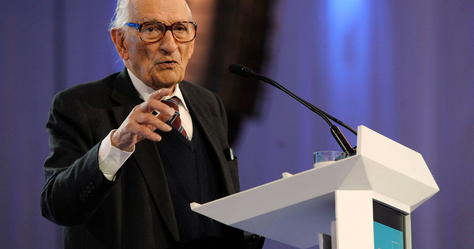 Adriano Moreira foi homenageado no dia em que recebeu a "grã-cruz da ...