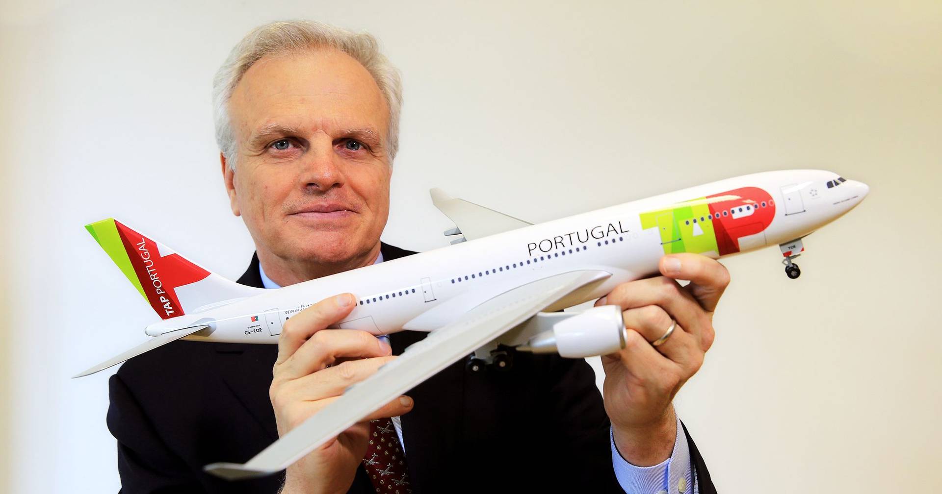 Negócio de David Neeleman lesou TAP em 444 milhões? - Expresso