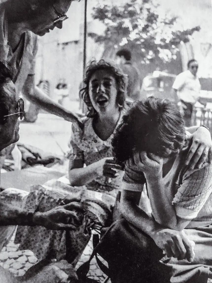 Expresso | A Celeste dos Cravos perdeu o Chiado no fogo