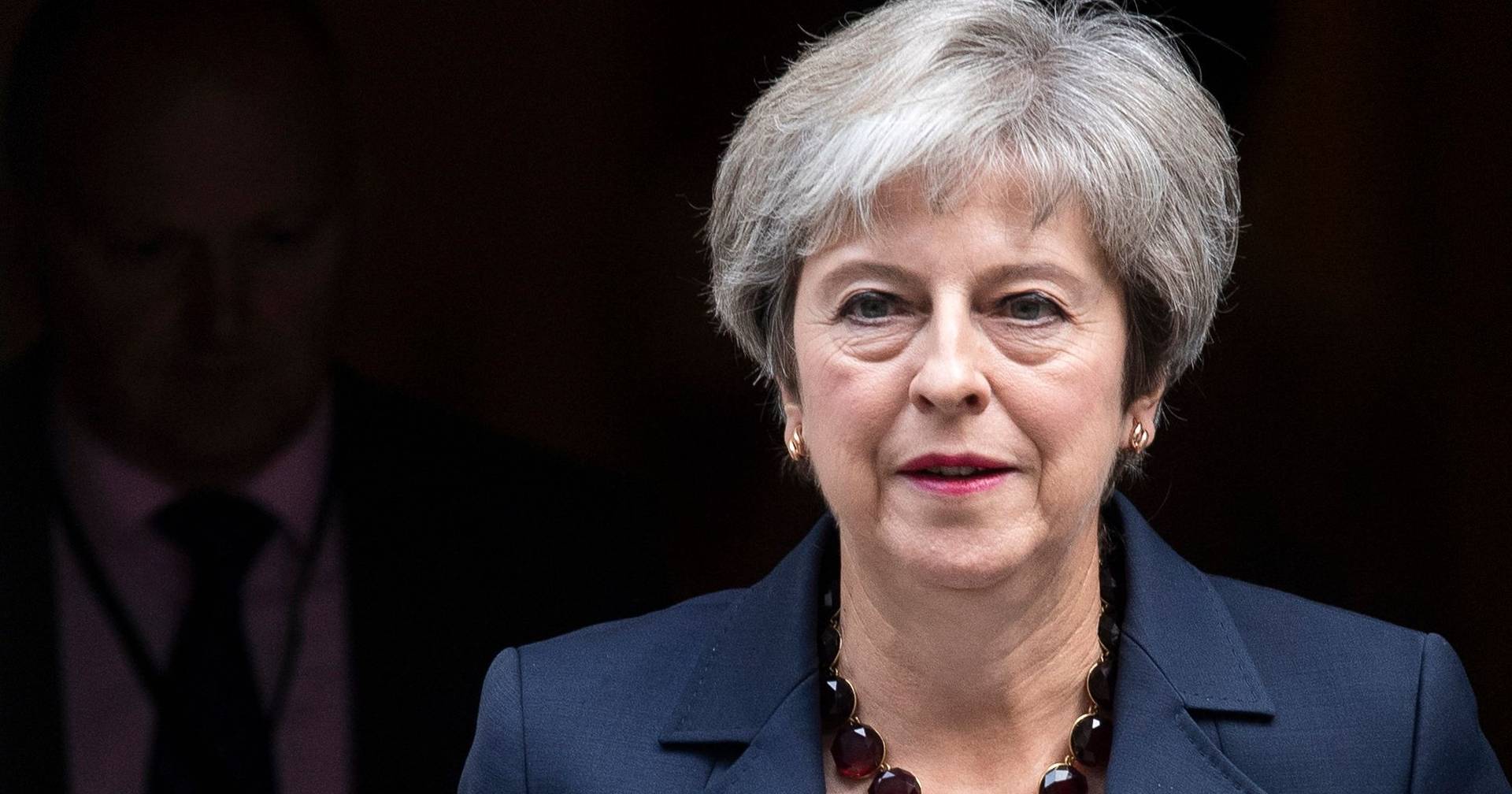 May fica “irritada” quando especulam sobre o seu futuro mas lembra que ...