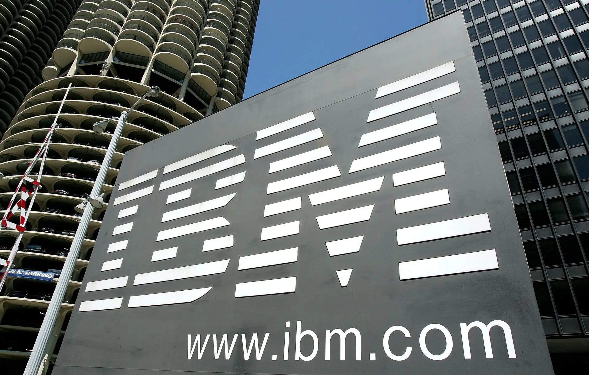 IBM inaugura centro de inovação no Fundão que pode criar 150 postos de ...