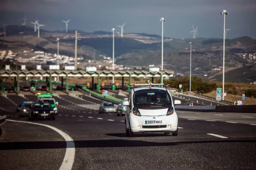 Expresso | Conduzir de Lisboa ao Alentejo sem os olhos na estrada ...