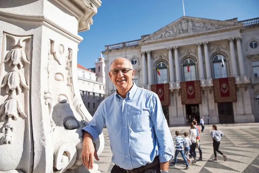 “O metro vai até Alcântara e a partir daí haverá um metro ligeiro para ...