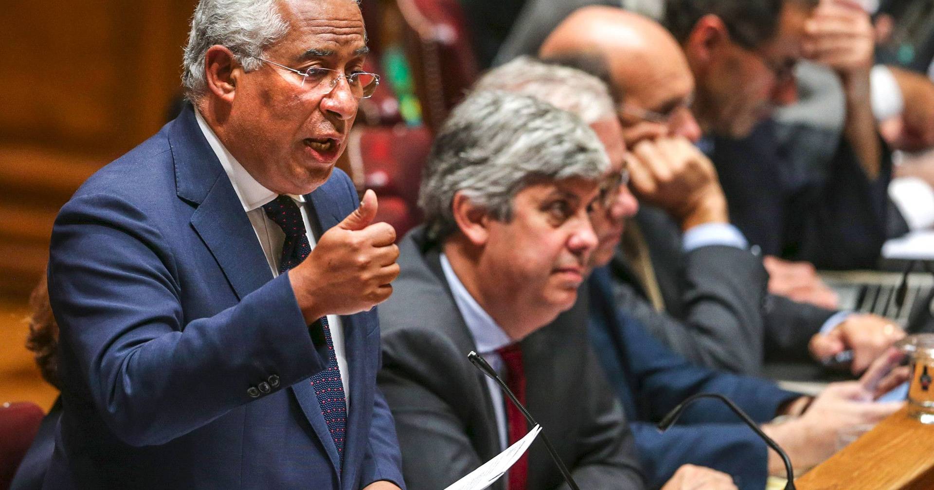 Parlamento prepara leis contra as “fake news” - Expresso