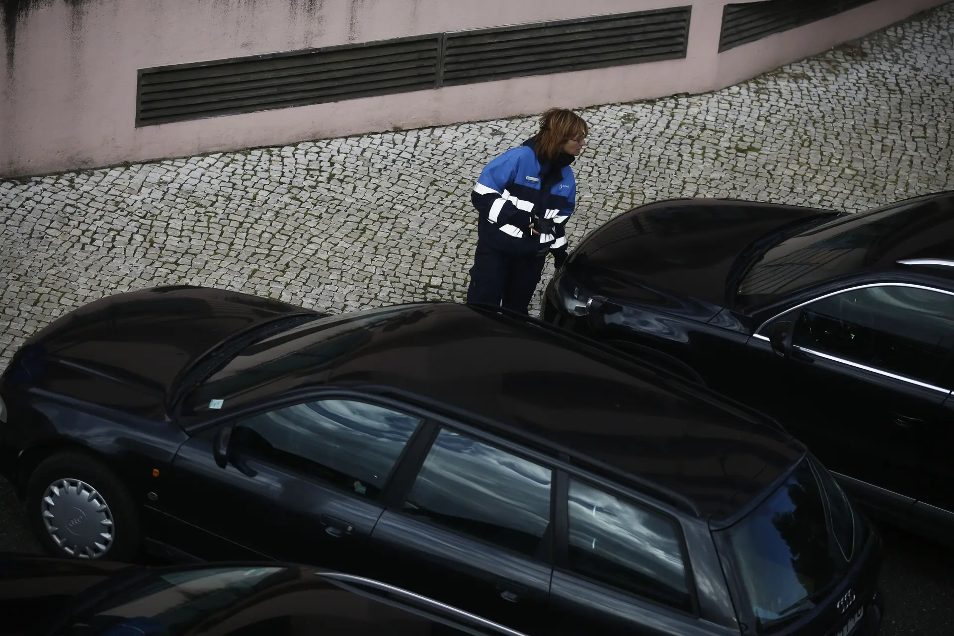 Covid-19. EMEL volta a cobrar estacionamento em Lisboa esta quarta ...