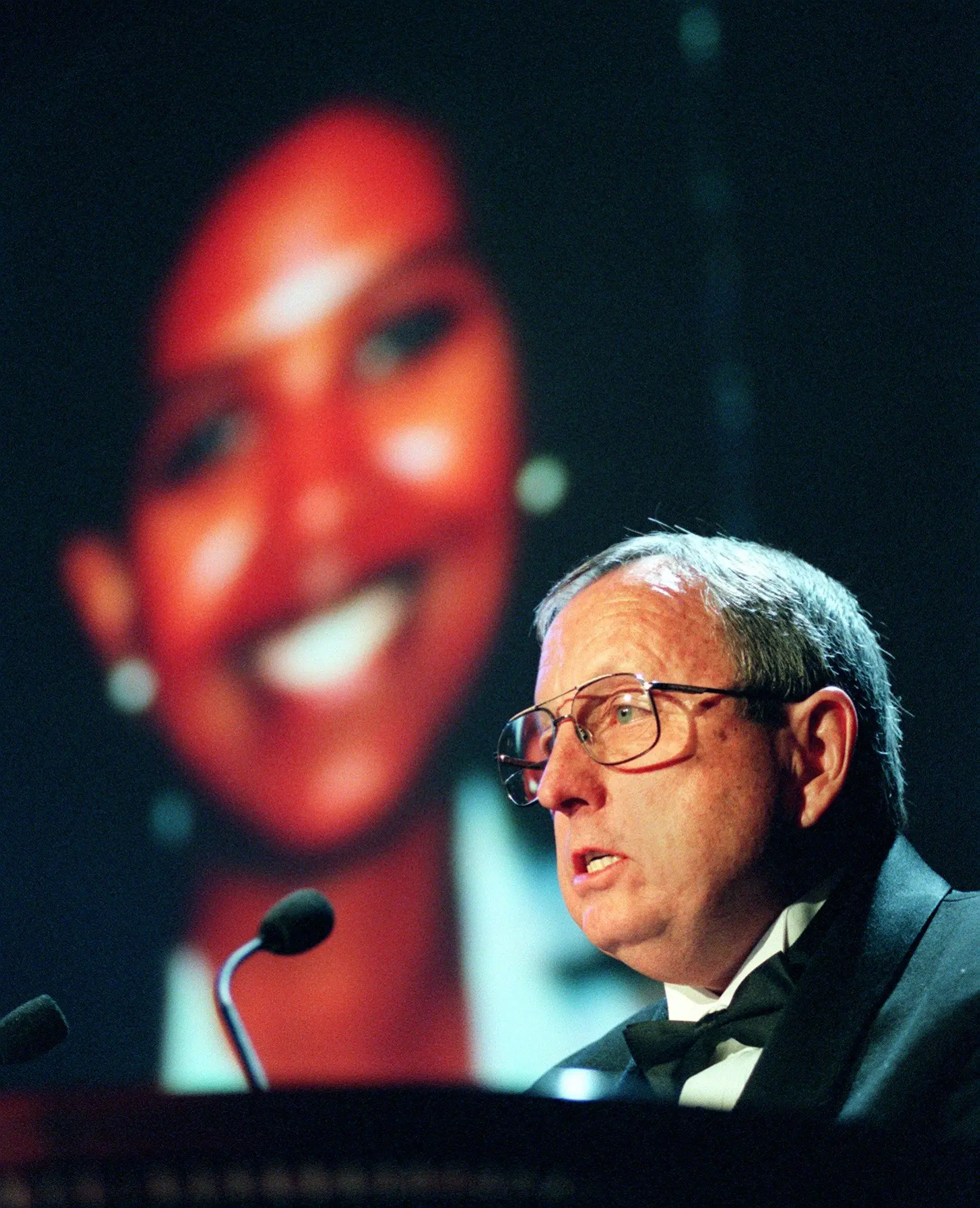 “É tempo de o Ku Klux Klan voltar a atacar e enforcar os socialistas ...