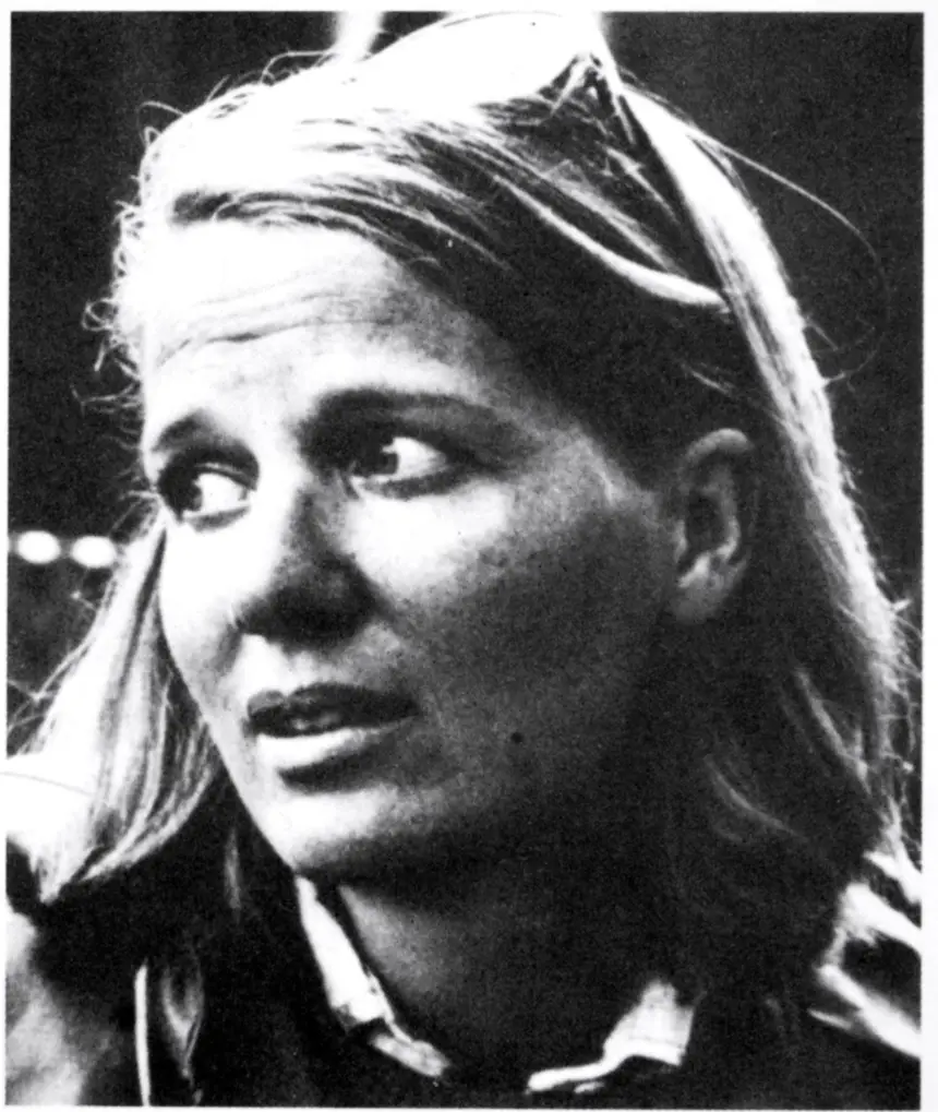 Editora atuante e amante audaz: a sofisticada e inesquecível Snu ...