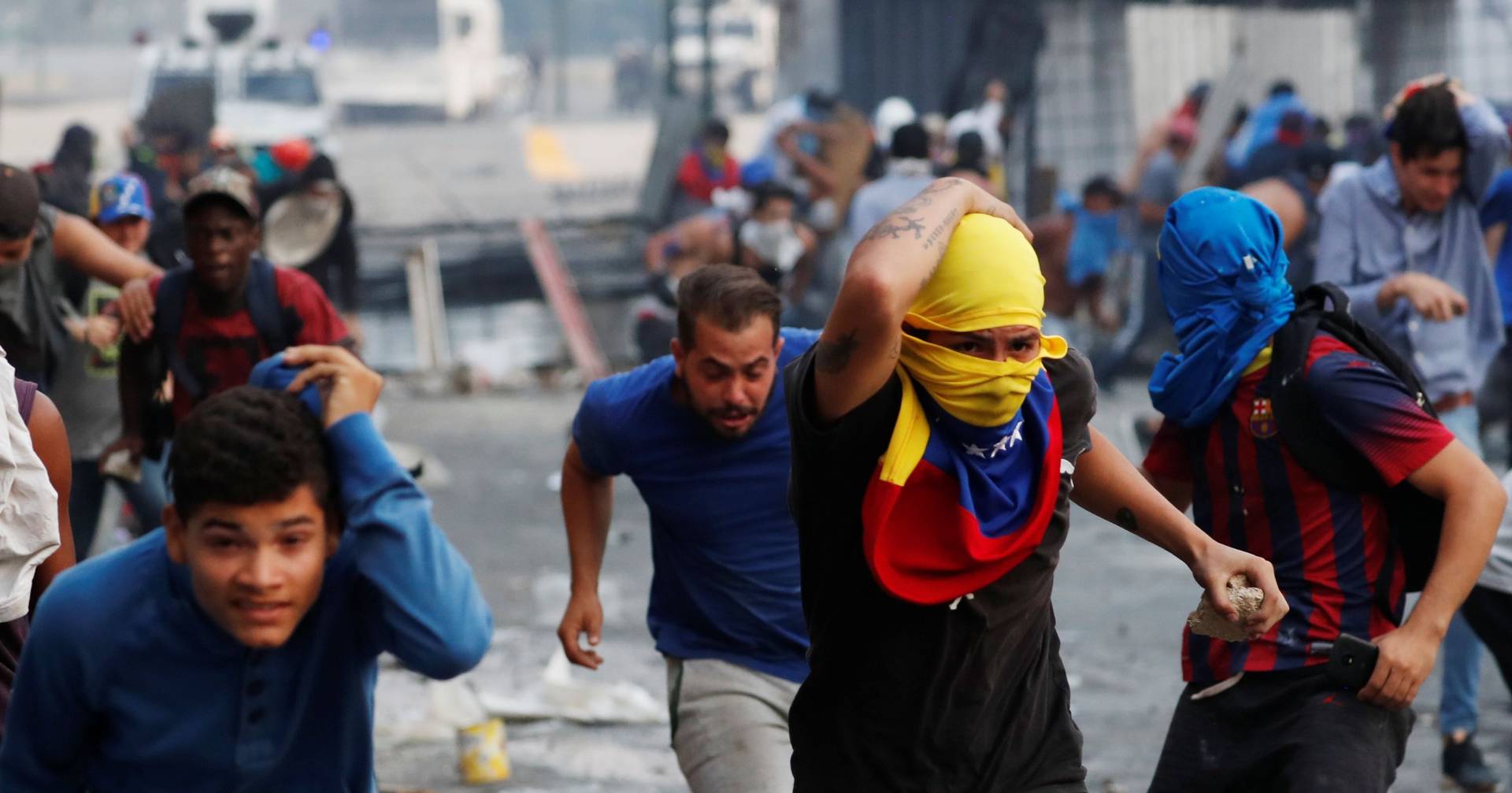 Revolta venezuelana colidiu com a realidade - Expresso