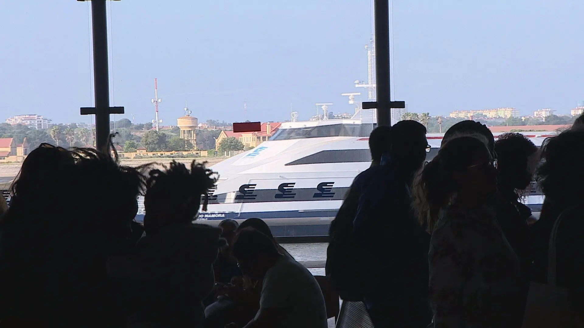 Constrangimentos técnicos perturbam ligações da Transtejo entre Seixal ...