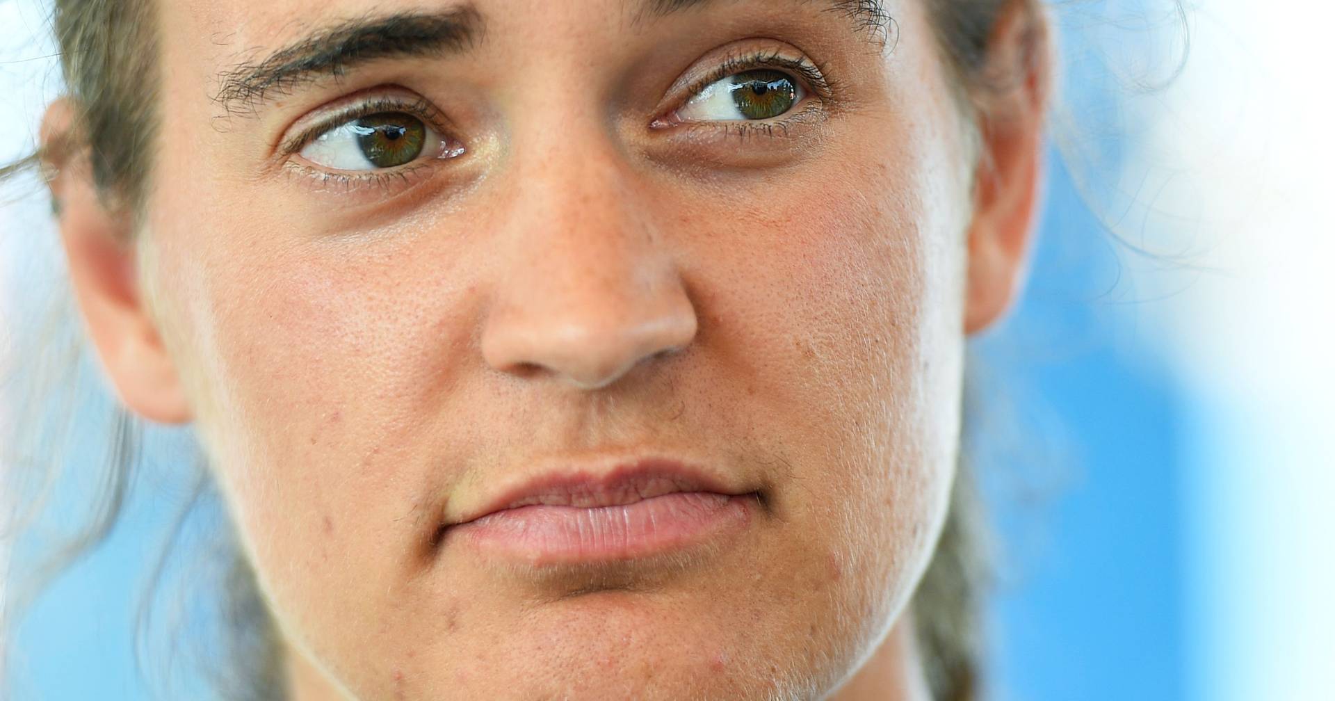 Carola Rackete, a jovem capitã que desafiou Salvini e se transformou ...