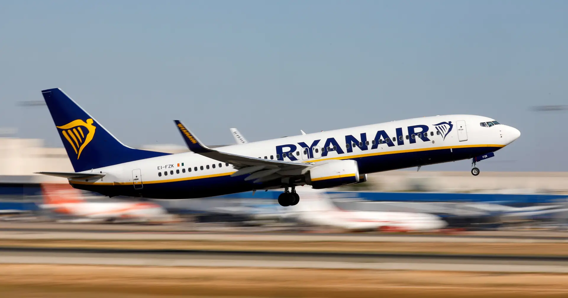 Expresso | Ryanair vai encerrar bases aeroportuárias a partir de novembro