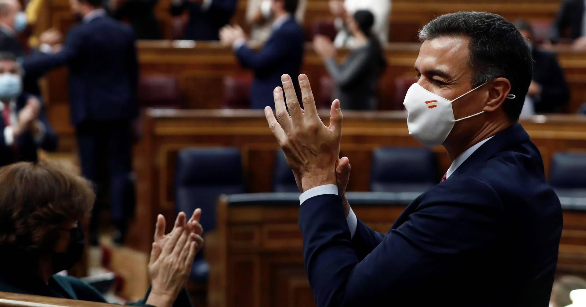 Parlamento espanhol rejeita moção de censura apresentada pela extrema ...