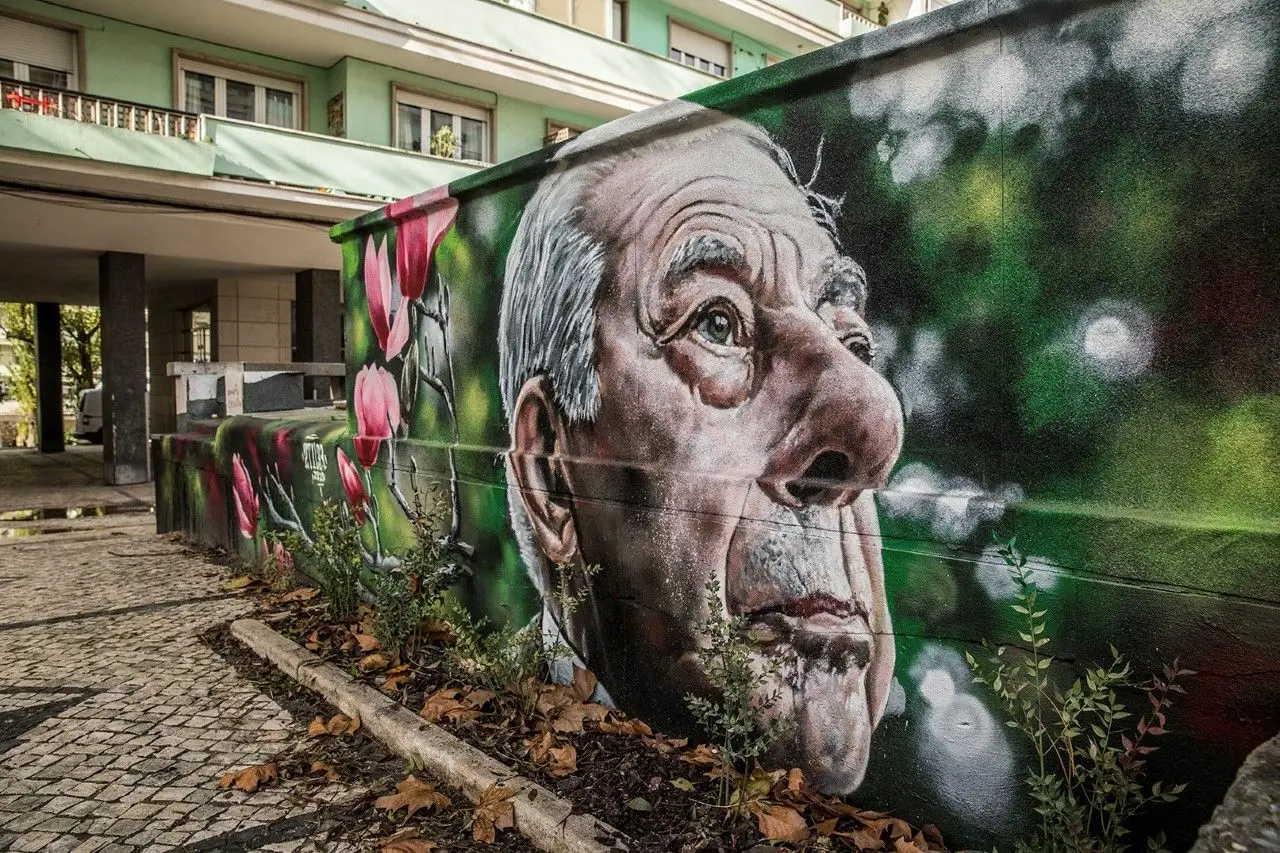 Ribeiro Telles eternizado por Styler num mural em Lisboa - Expresso