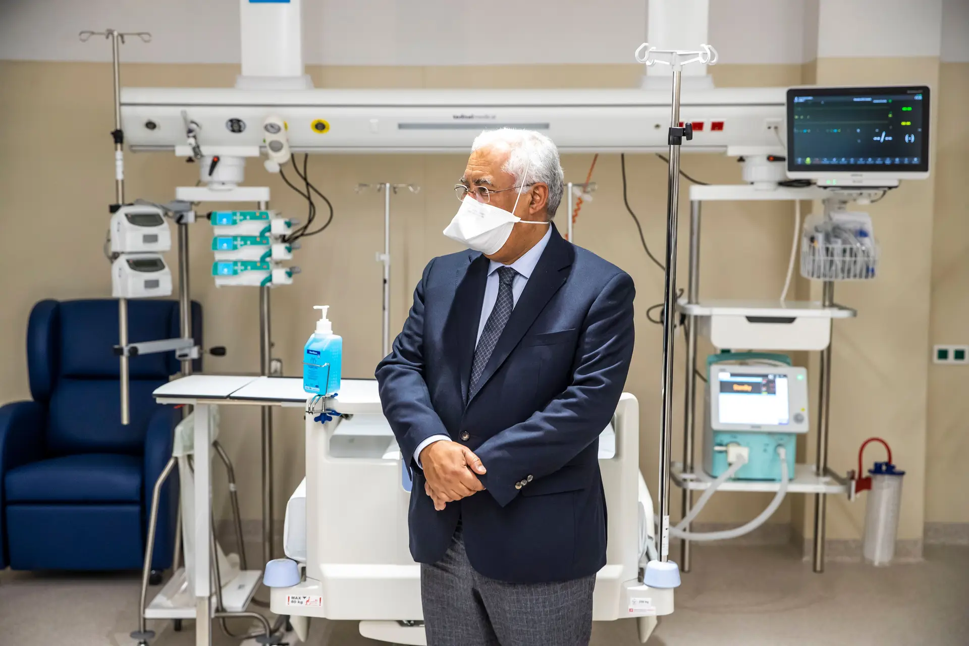 Covid-19: Costa anuncia cem mil vacinas na próxima semana para idosos e ...