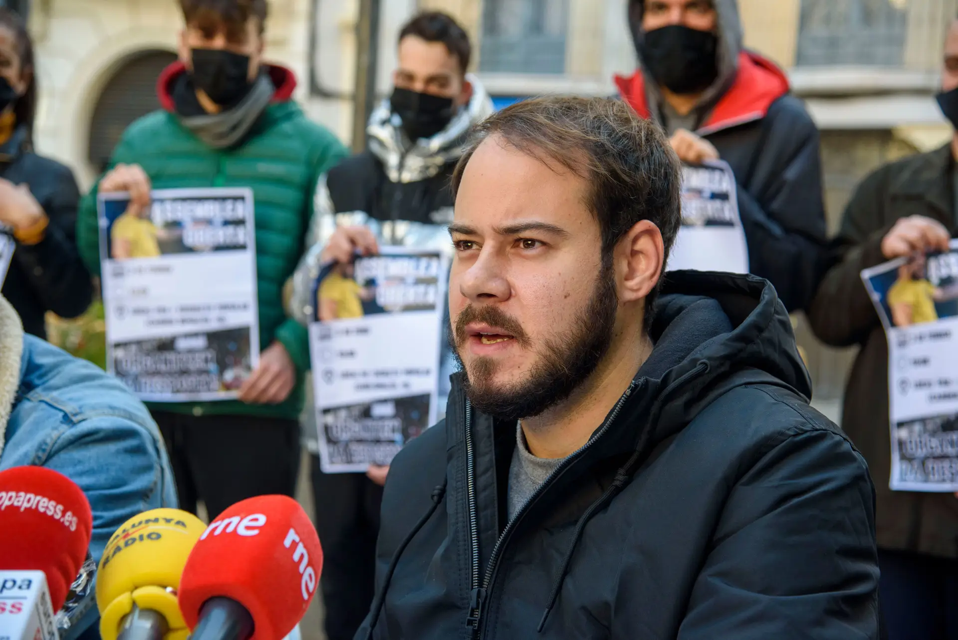 Quem é Pablo Hasél, o rapper que pôs a Espanha a ferro e fogo? - Expresso