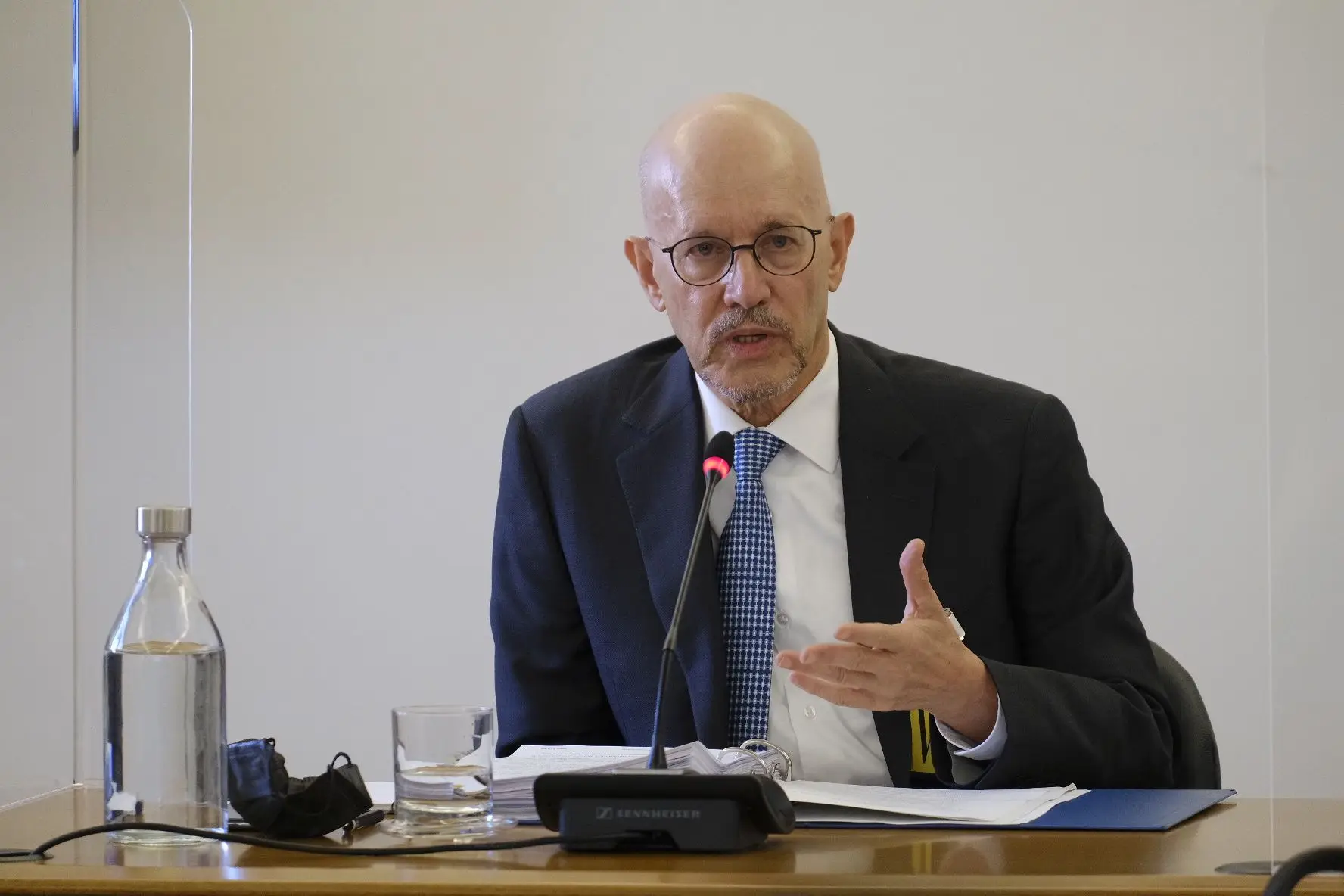 Vítor Bento apela a contenção para evitar “campeonato de medidas ...