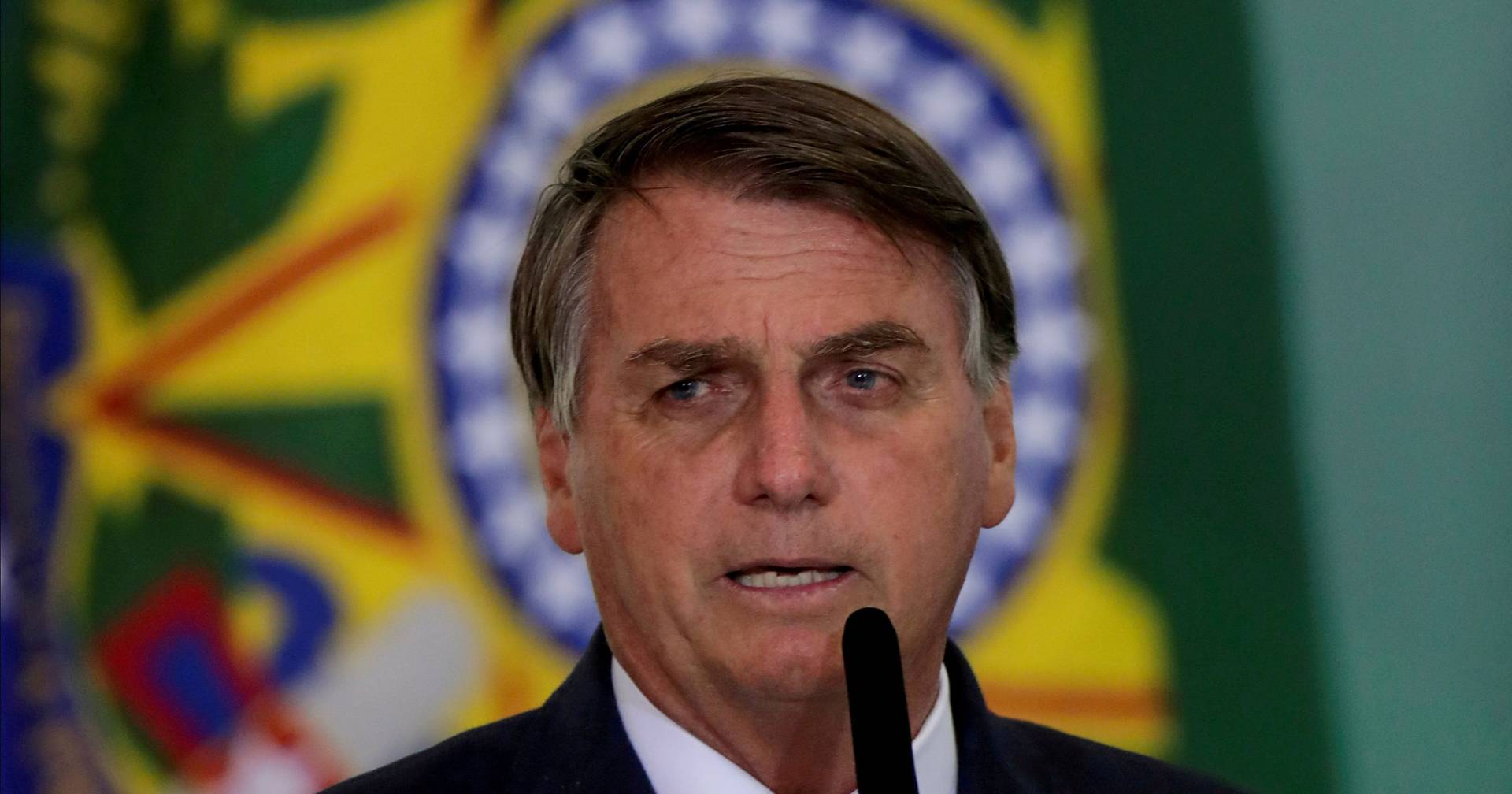 Bolsonaro diz que lei contra discriminação salarial pode dificultar ...
