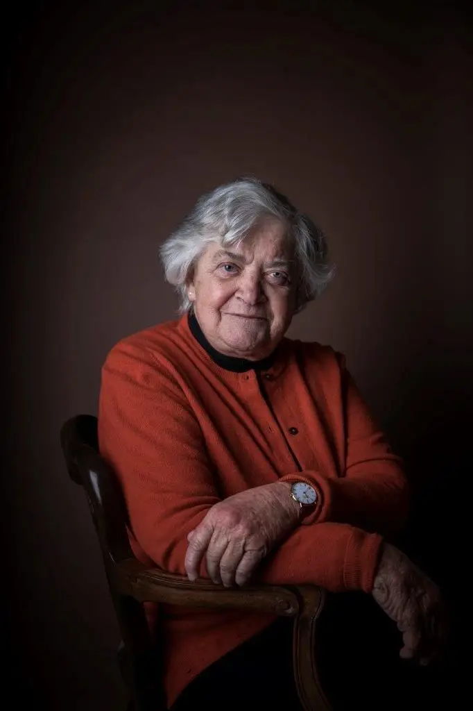 Carta de Leonor Xavier: aos meus amigos e amigas - Expresso