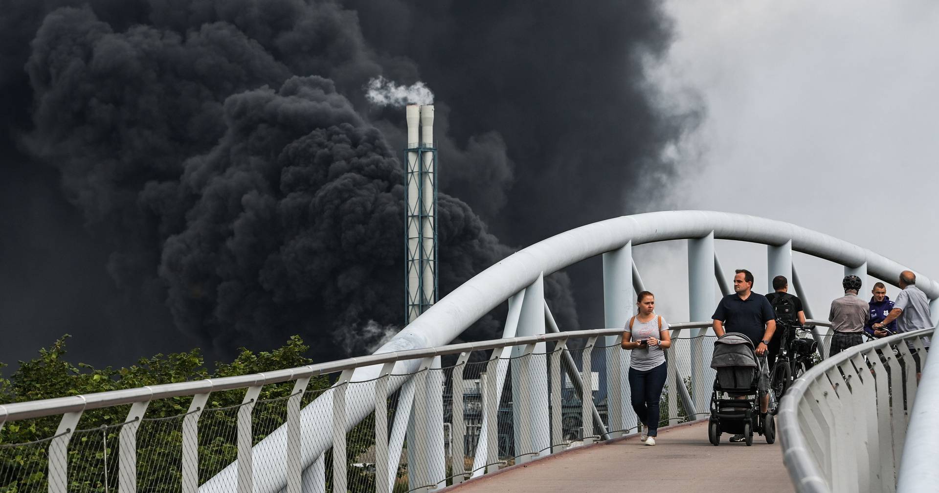 Explosão atinge parque industrial de empresas químicas na Alemanha ...