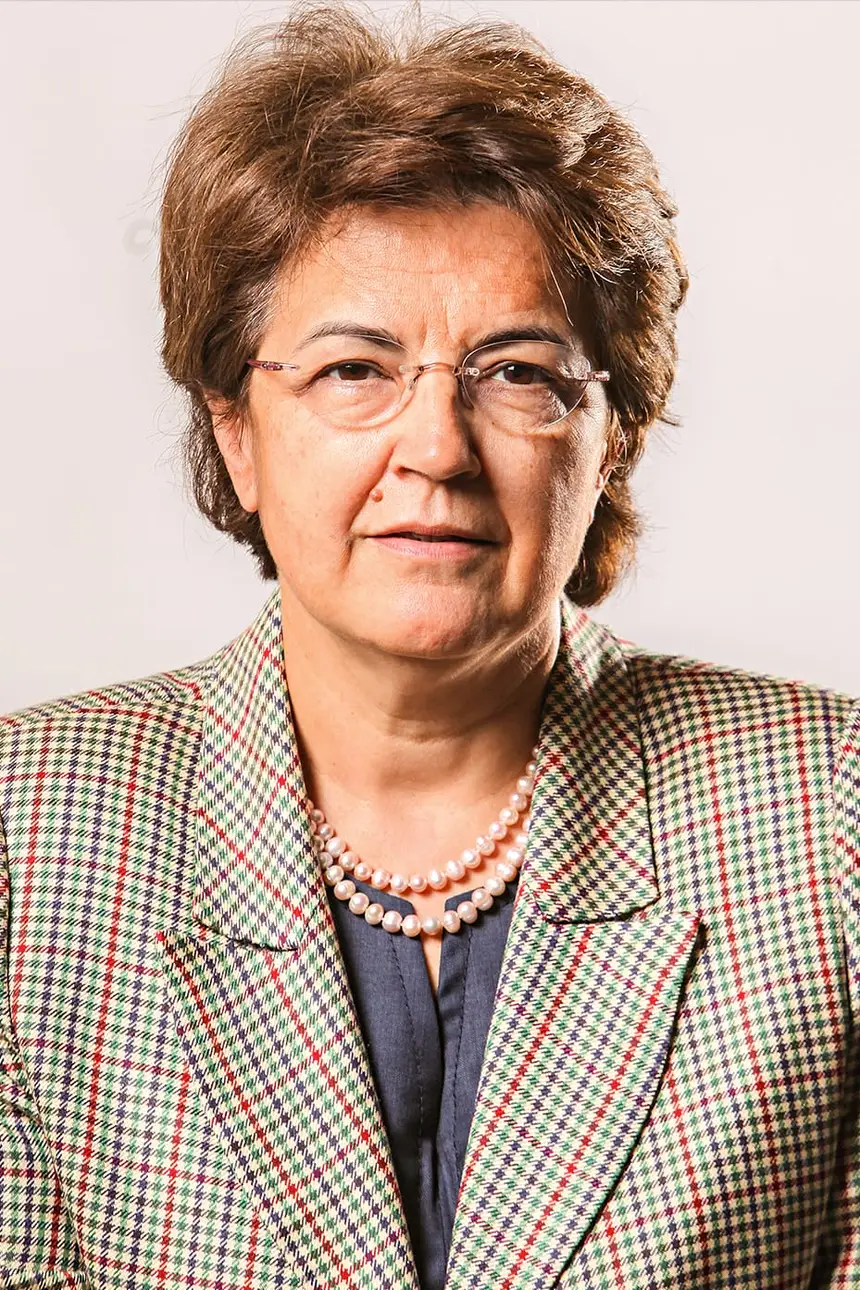 Ana Jorge: “A dedicação exclusiva era um pouco uma fraude”