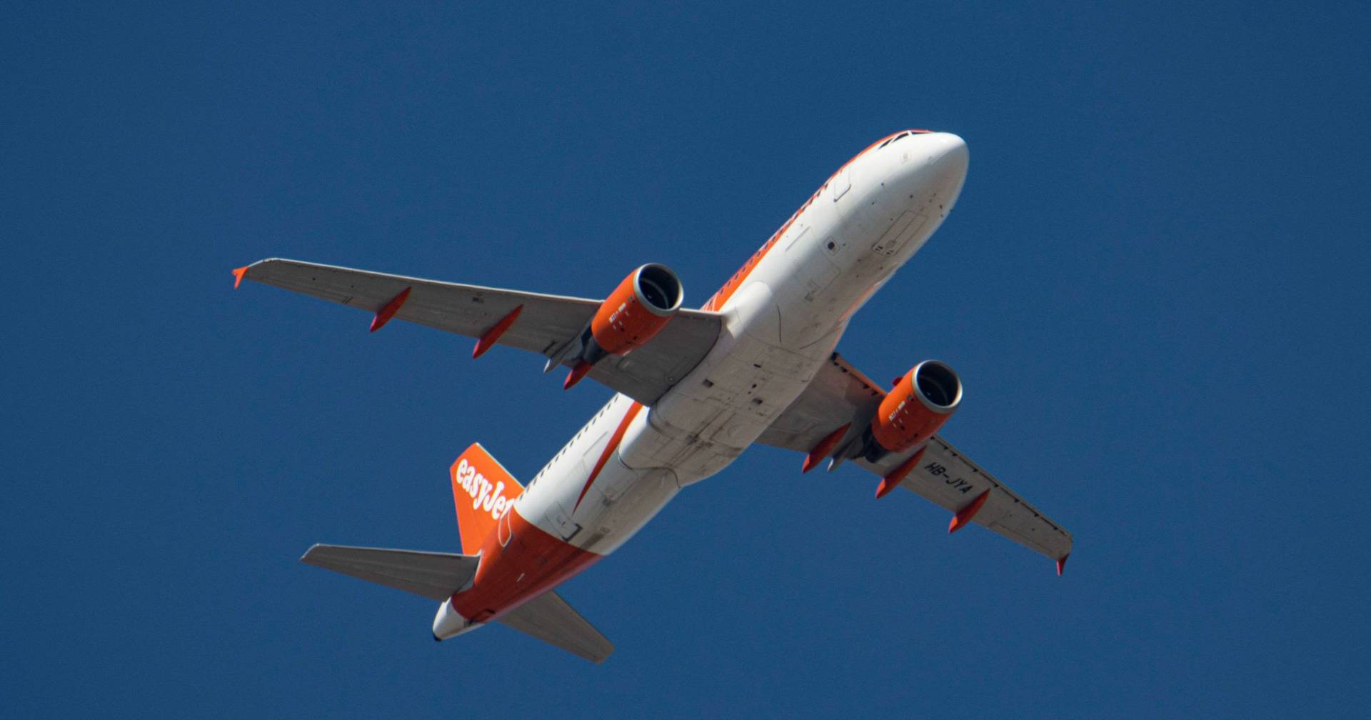 Easyjet inaugura em novembro novas rotas a partir do Funchal - Expresso