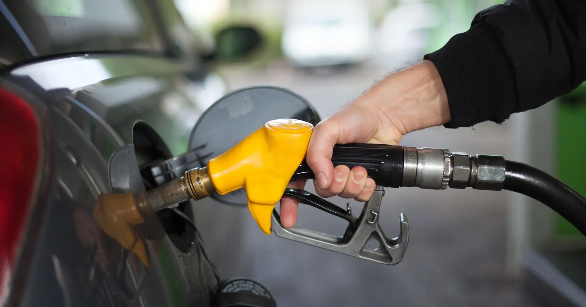 Expresso | Repsol e bp Portugal reforçam combustíveis nas bombas para ...