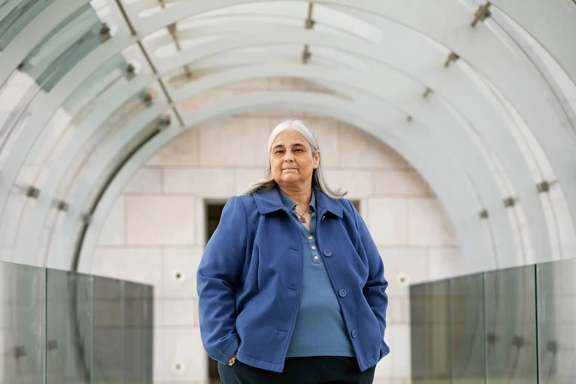 Medicamentos só chegam “vários anos depois” - Expresso