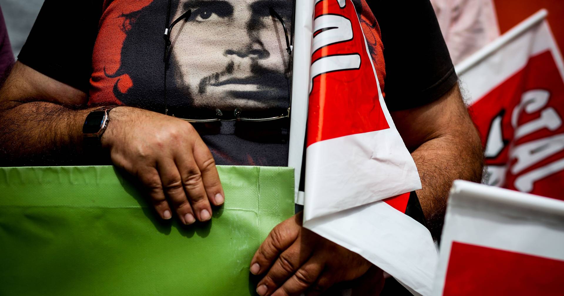 Inflação de 7,4% leva funcionários públicos à maior perda de poder de ...