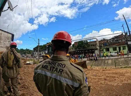 Cheias no nordeste do Brasil já fizeram 79 mortes e quase 4000 ...