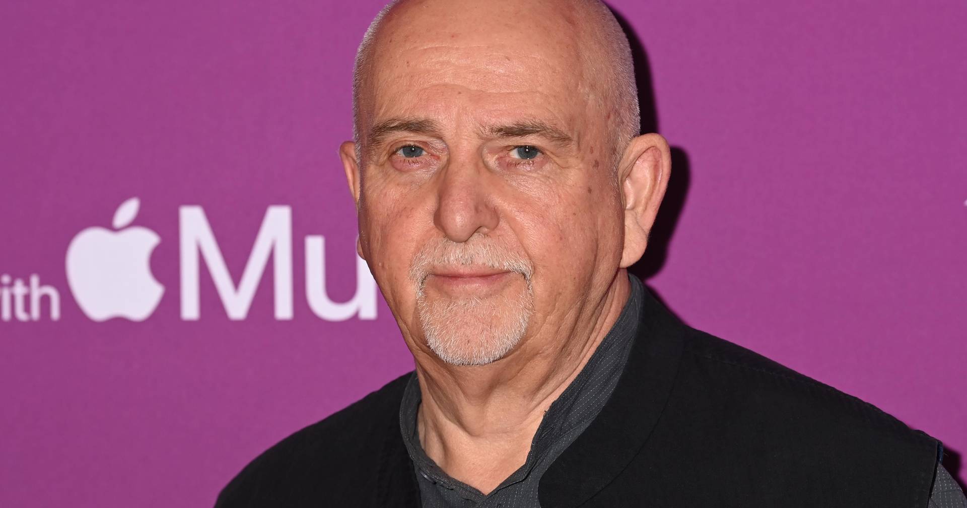 Peter Gabriel está de volta. Ouça aqui 'Panopticon', o seu primeiro ...