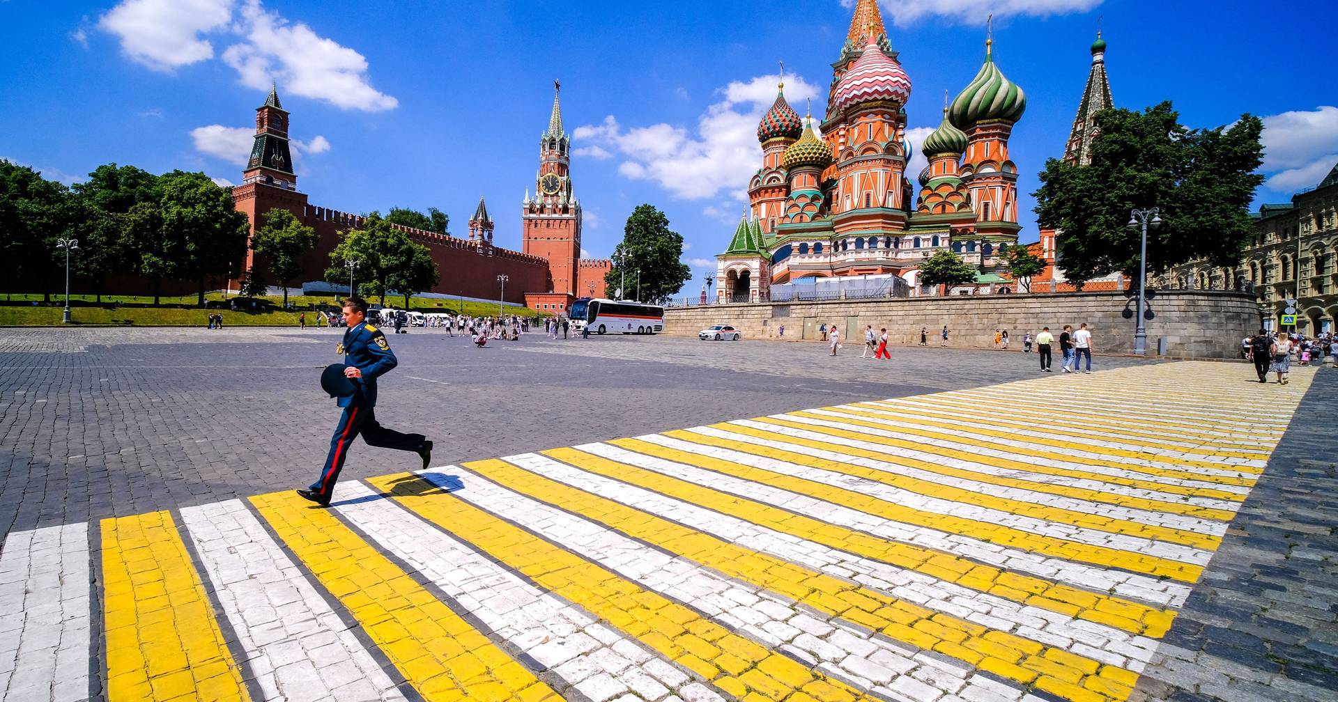 Rússia: pelo menos 114 ativistas julgados pela lei de "notícias falsas ...