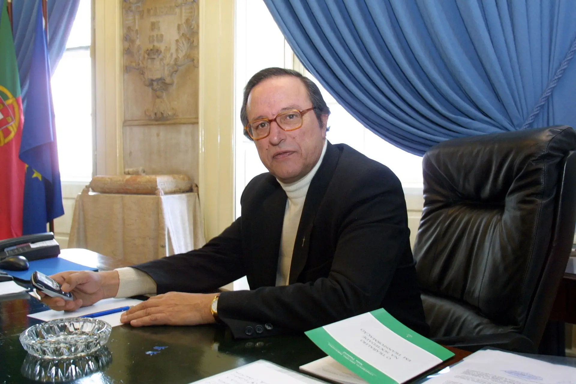 Assembleia Municipal de Lisboa recorda padre António Vaz Pinto como ...