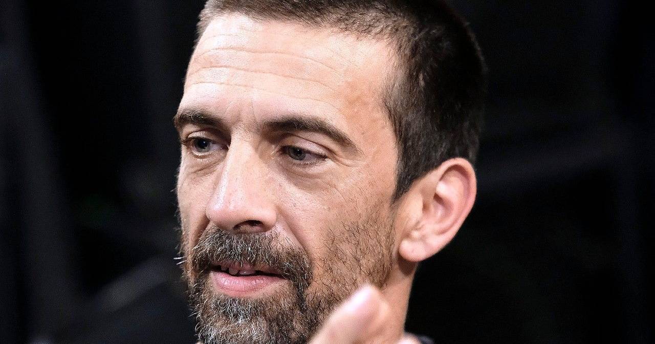 Manel Cruz: “Sempre me senti feminino, num tempo em que havia pudor em ...