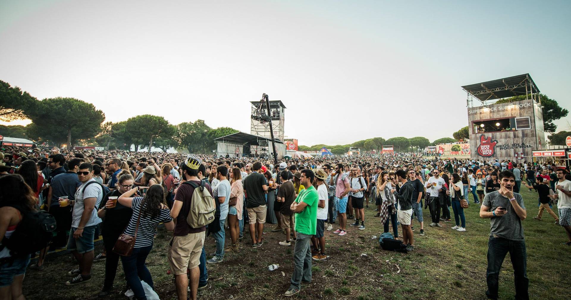 Super Bock Super Rock terá balão de ar quente para festivaleiros ...