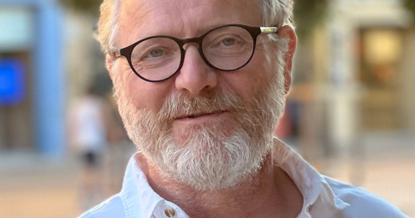 O aviso de Graeme Robertson: "Está claro que a transição será de Putin ...