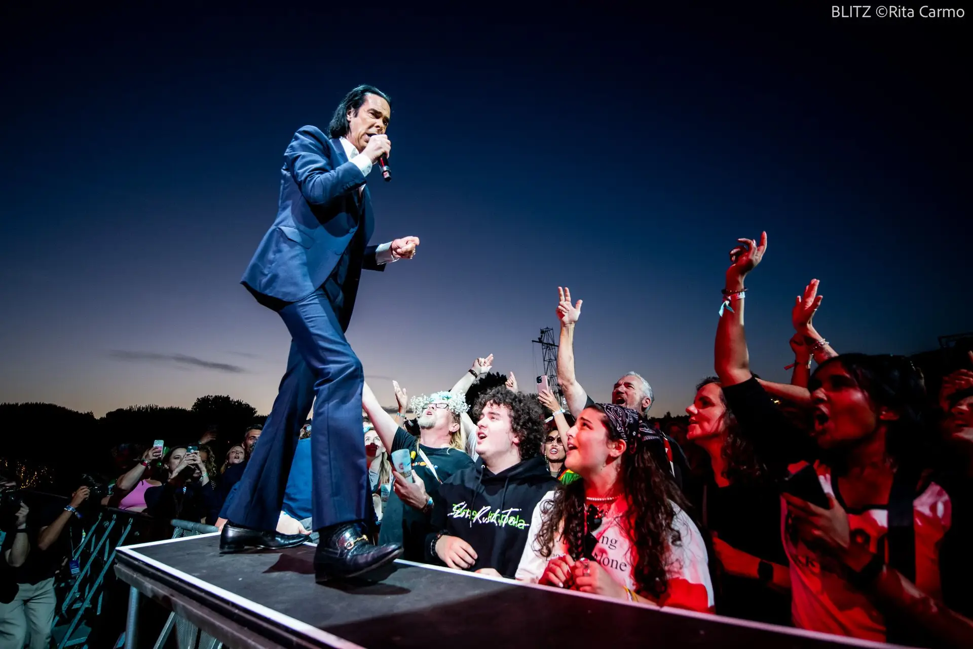 Nick Cave regressa esta noite a Lisboa para liderar a última noite do ...