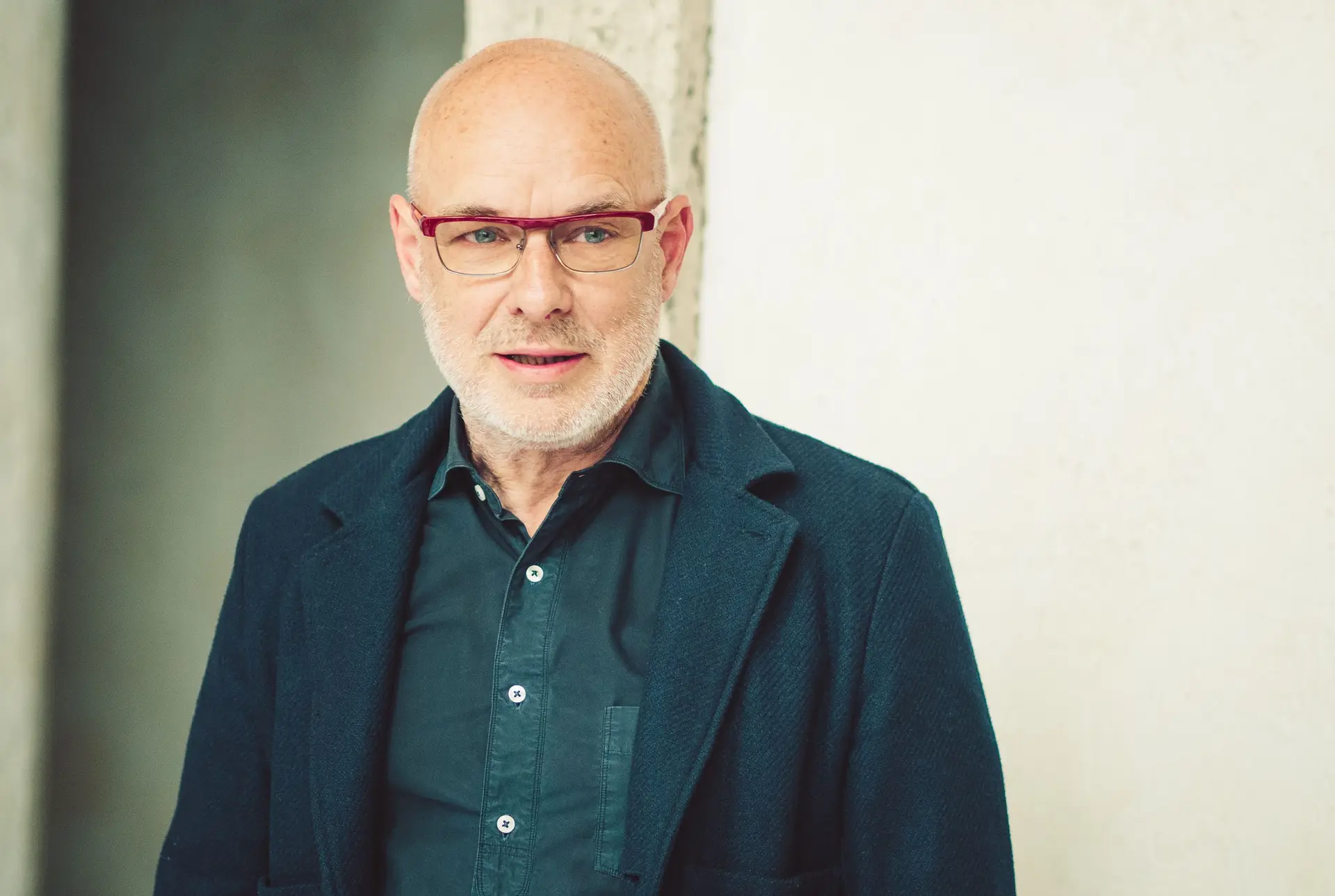 Brian Eno anuncia primeiro álbum a solo em 5 anos - Expresso