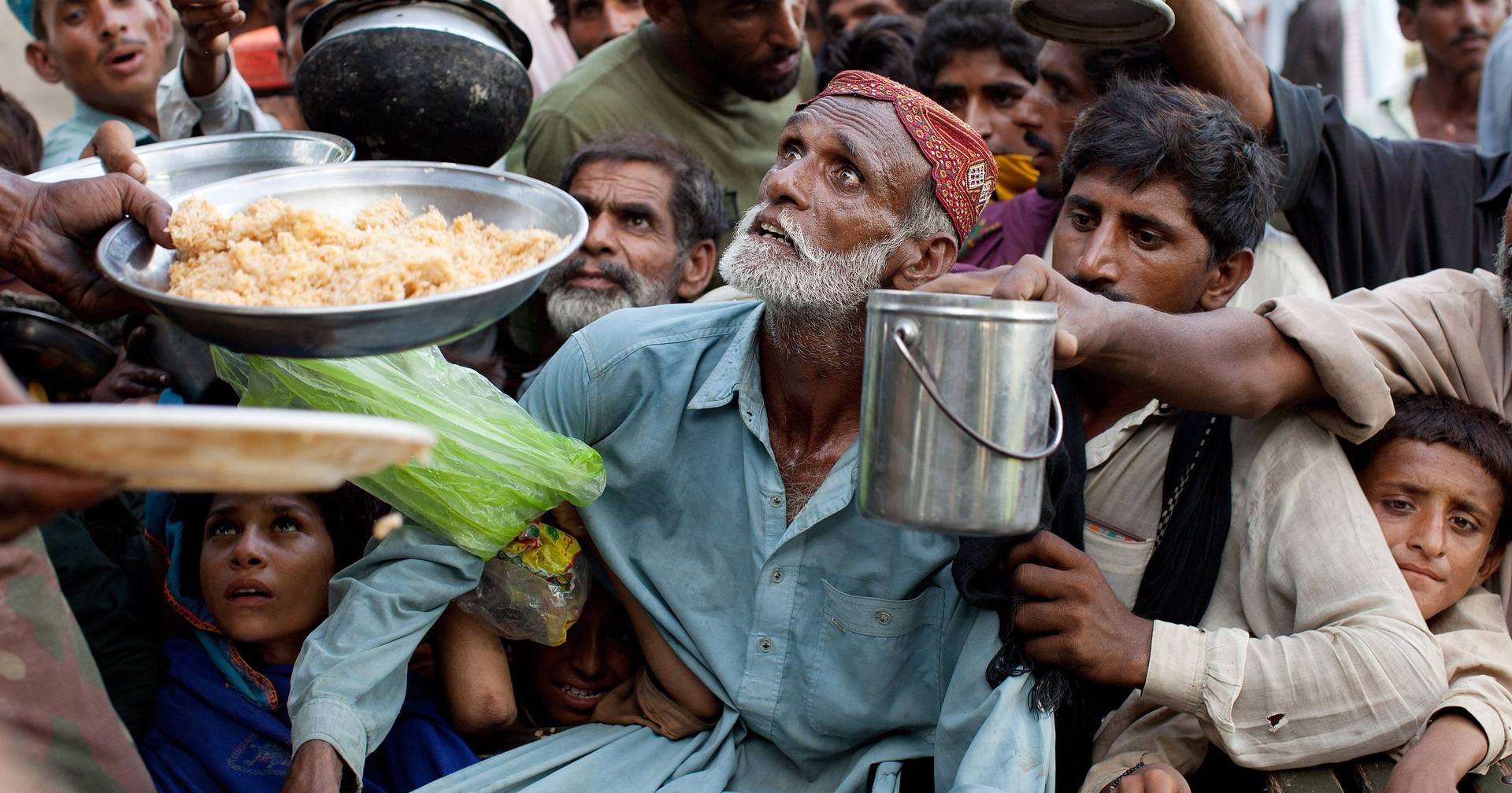 A cada quatro segundos morre uma pessoa por falta de comida - Expresso