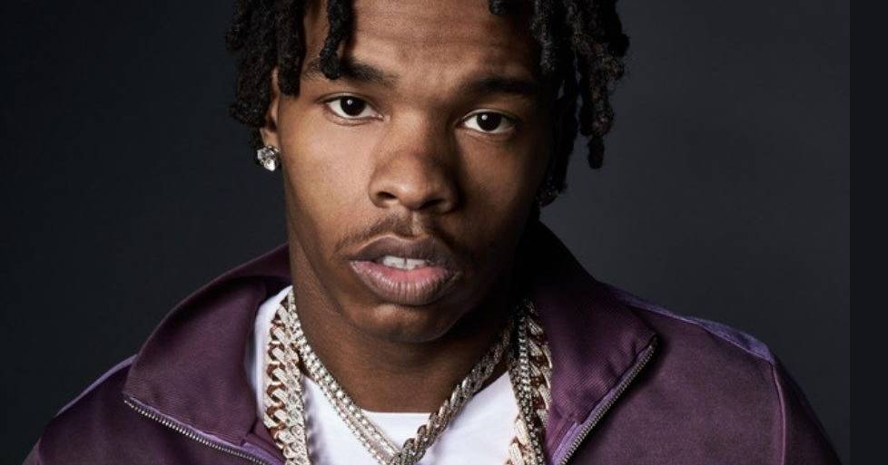 Fãs de Lil Baby destroem recinto após rapper cancelar concerto à última ...