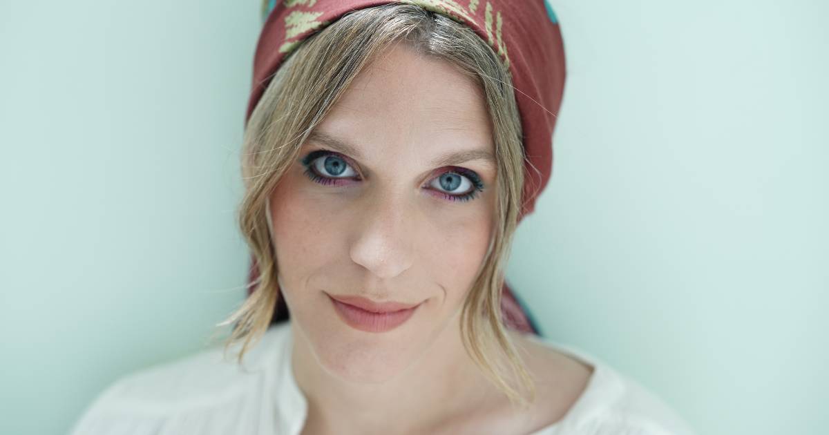 Luísa Sobral lança disco novo em outubro. “É mais feliz e solar, uma ...