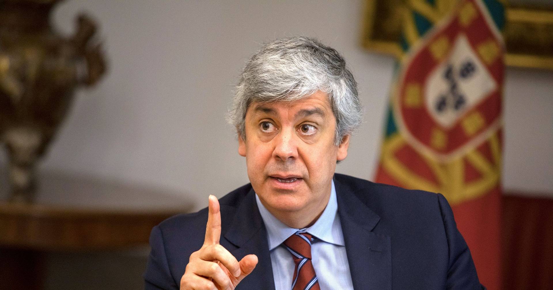 Centeno critica hábito de reescrever a história com dados censurados ...