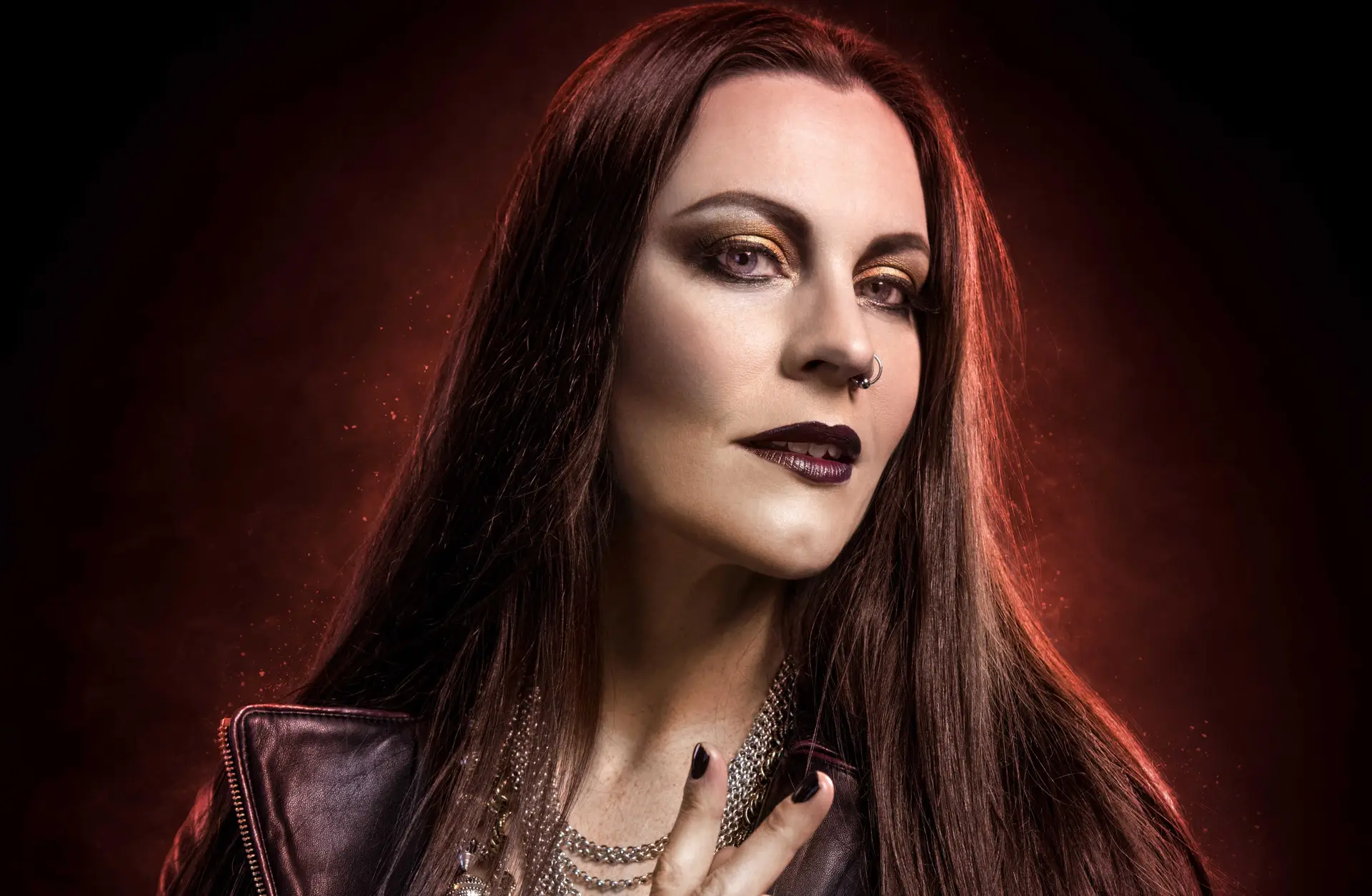 Floor Jansen, vocalista dos Nightwish, está a lutar contra um cancro ...